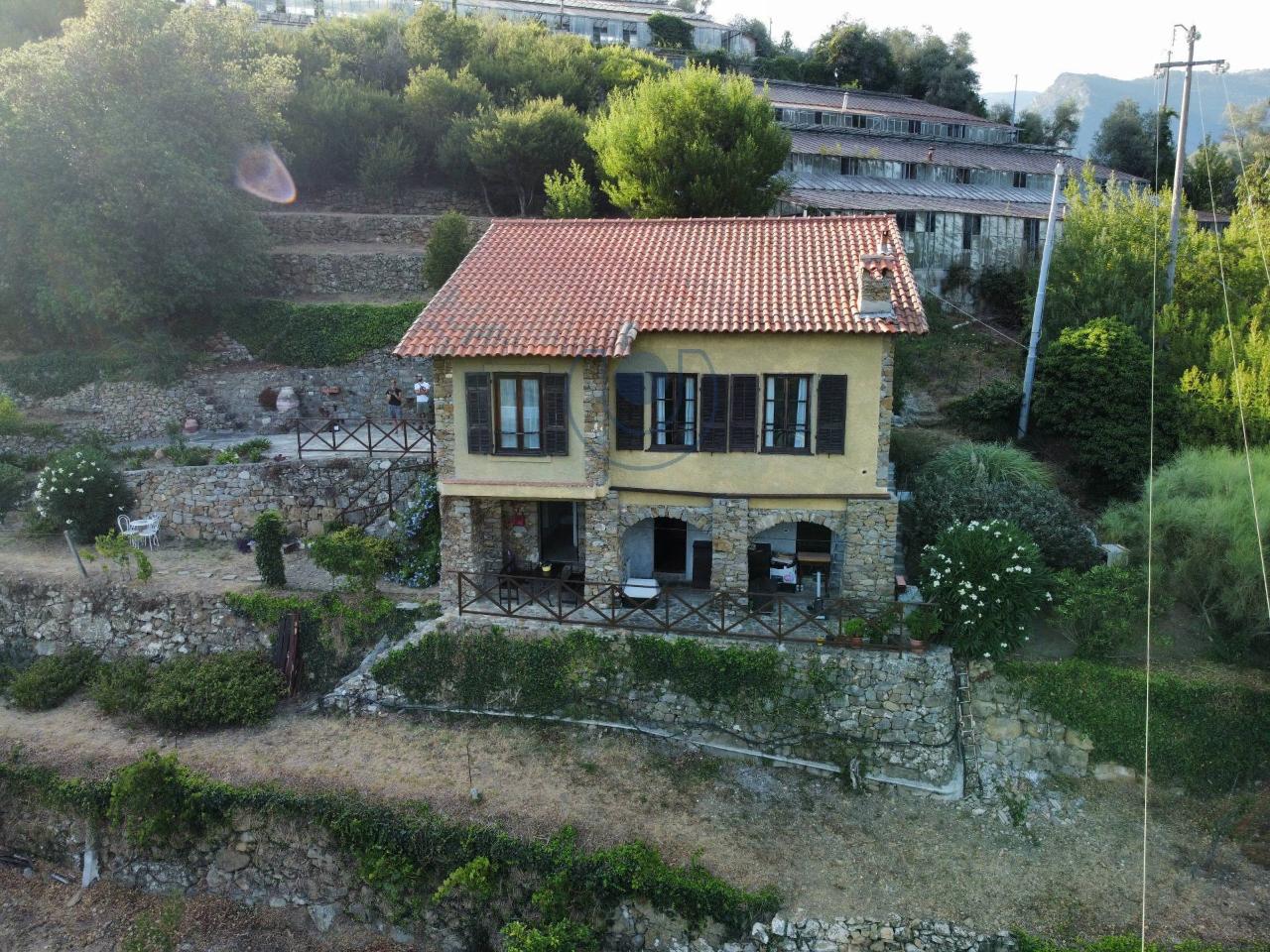 Villa in vendita a Dolceacqua