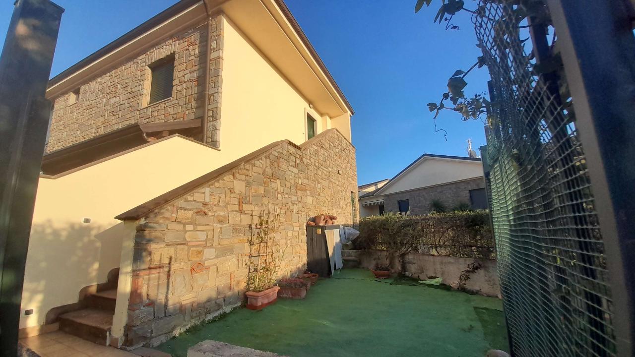 Appartamento in vendita a Castelnuovo Cilento