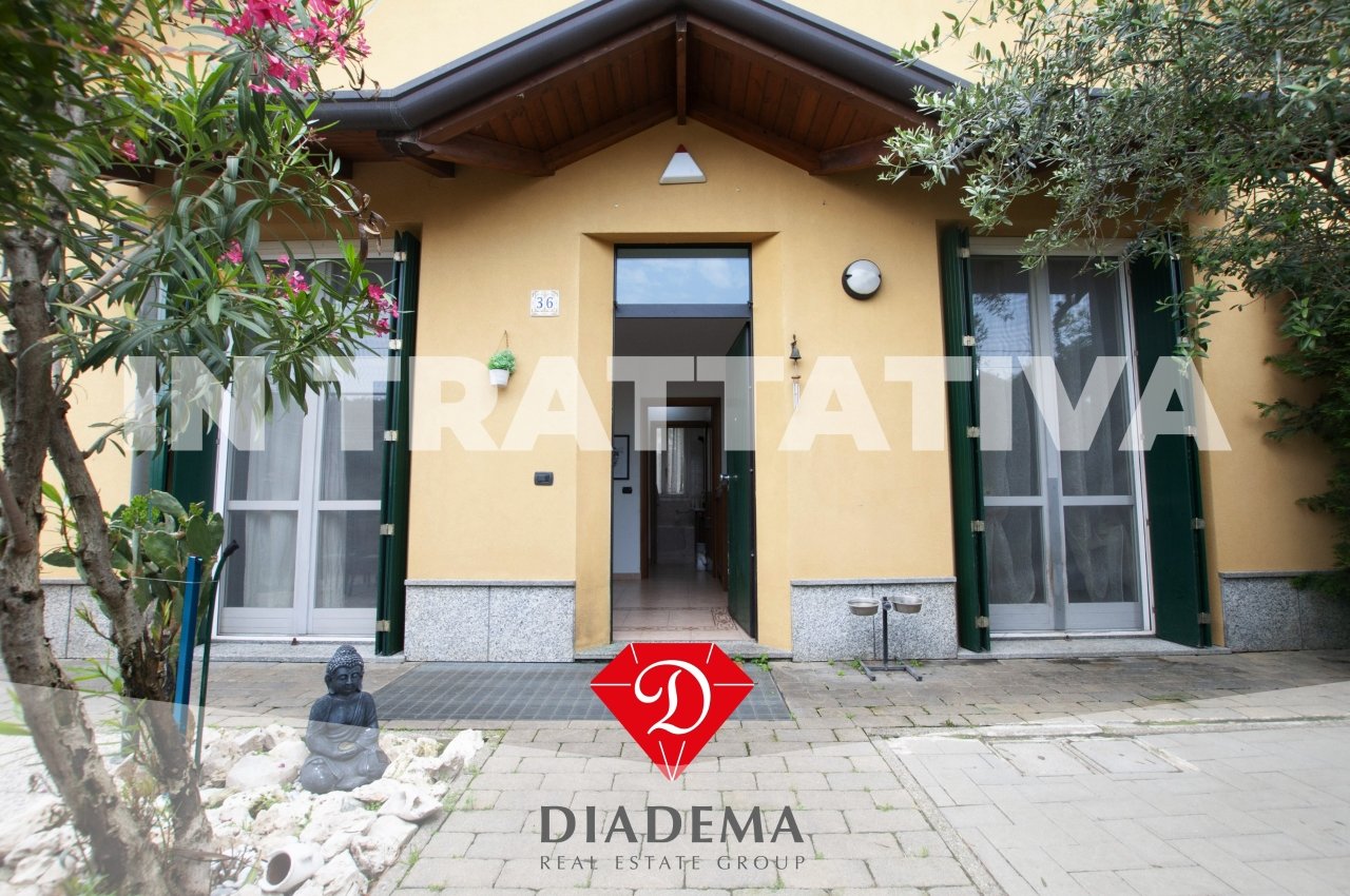 Villa unifamiliare in vendita a Cardano Al Campo