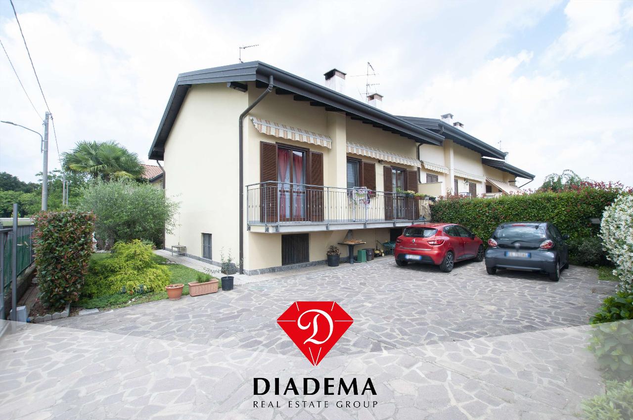Villa a schiera in vendita a Magnago