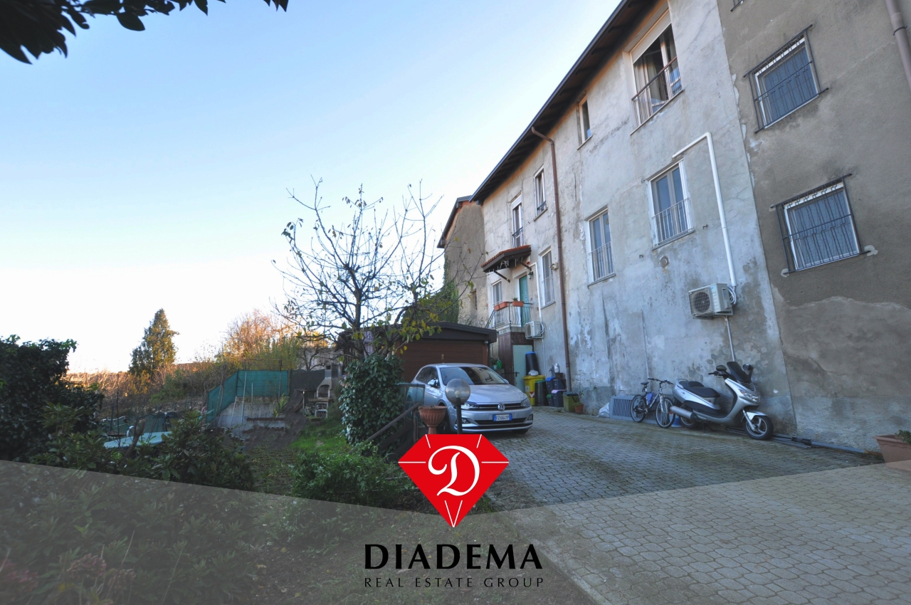 Porzione di casa in vendita a Besnate