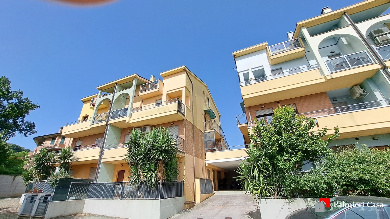 Appartamento in vendita a Mombaroccio