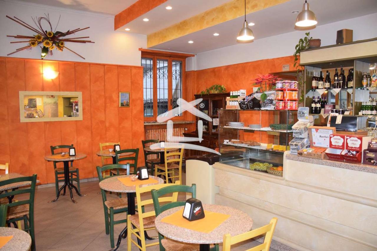 Bar - Tavola calda/fredda in vendita a Moncalieri