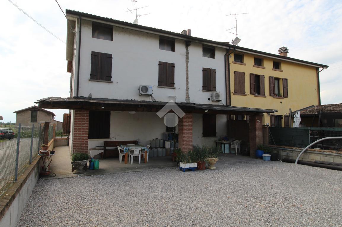 Appartamento in vendita a Cadelbosco Di Sopra