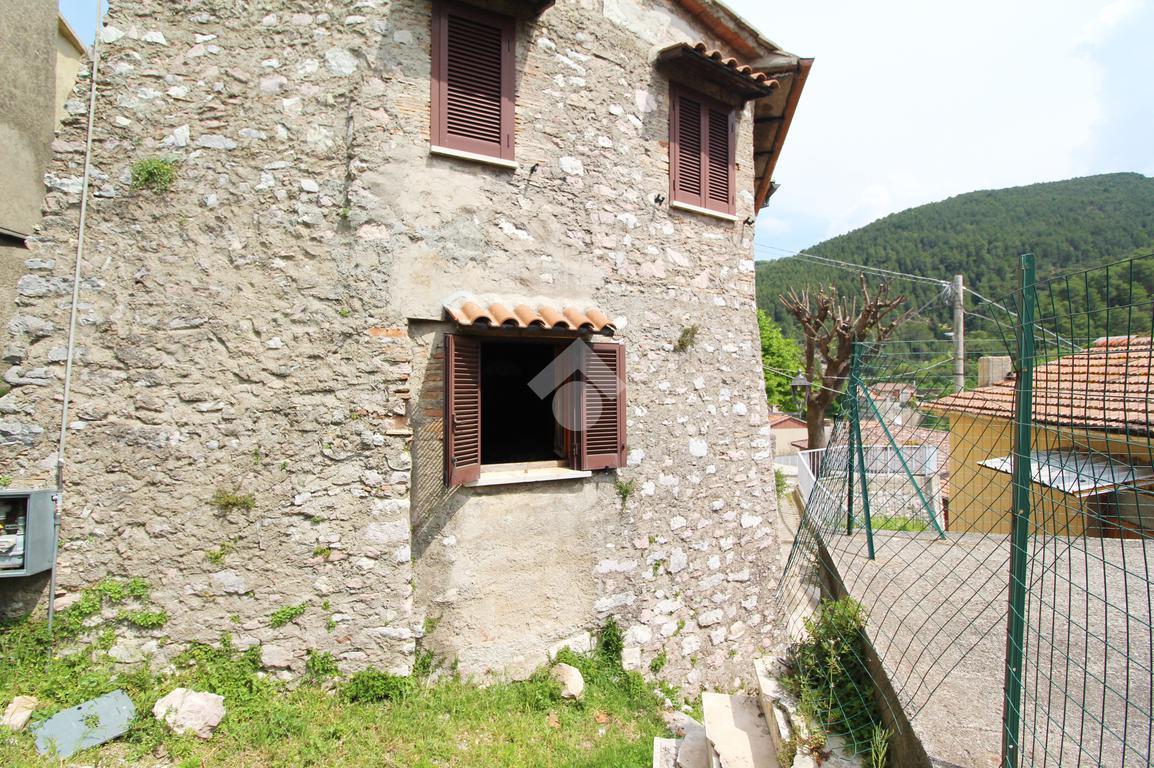 Rustico in vendita a Stroncone