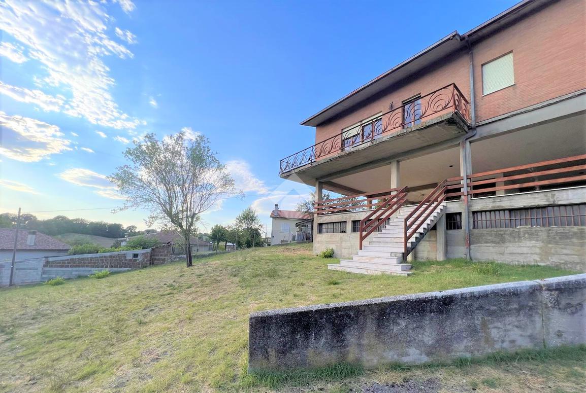 Villa in vendita a Stroncone