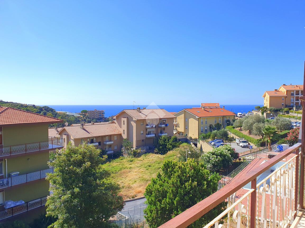 Appartamento in vendita a Santo Stefano Al Mare