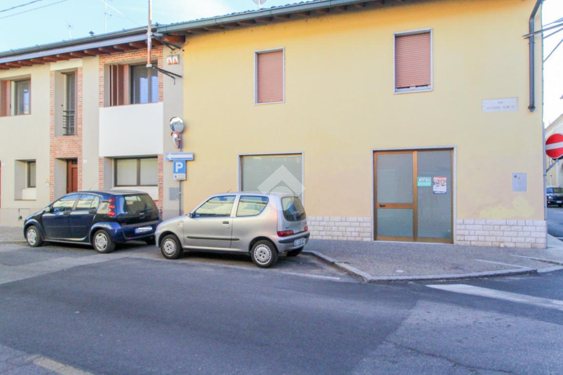 Ufficio in affitto a Verolavecchia