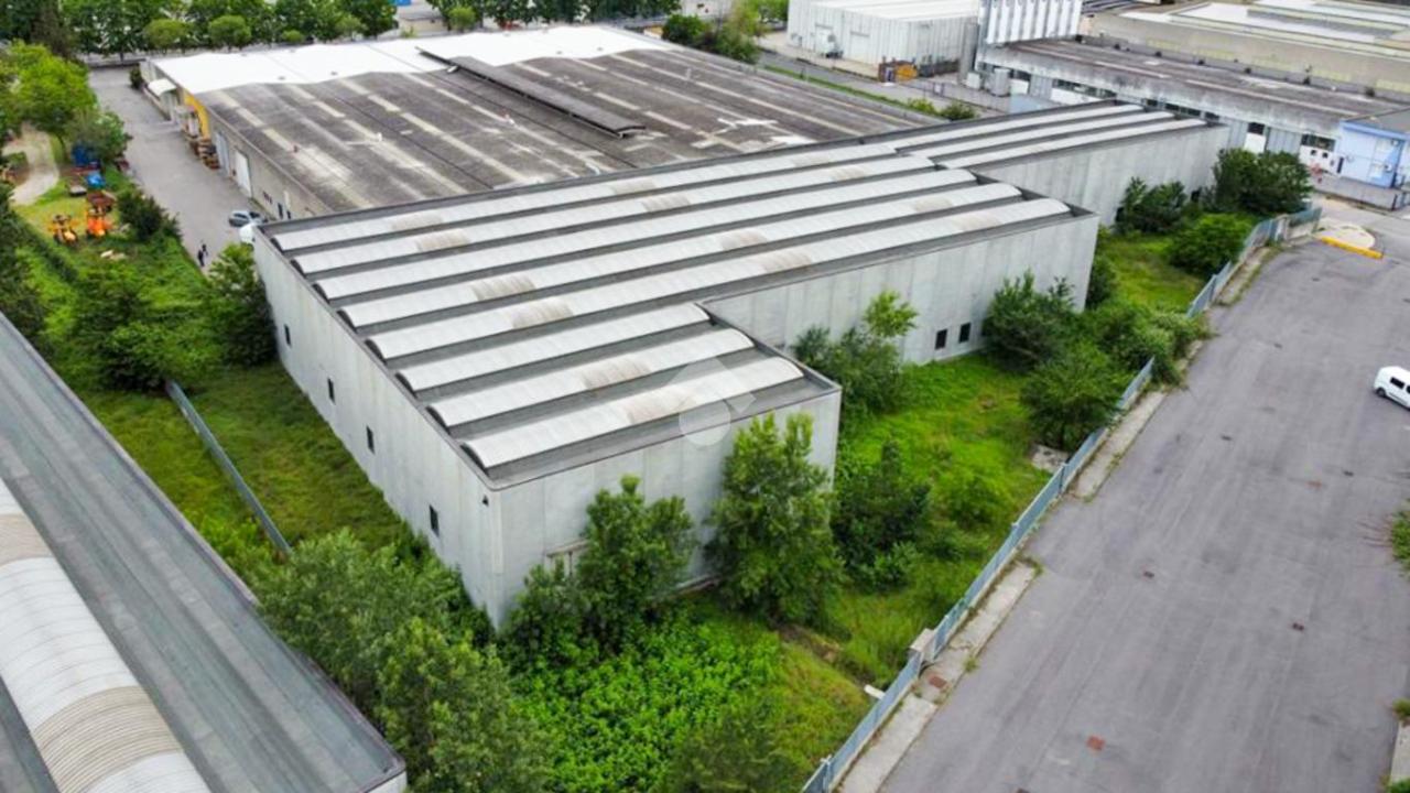 Capannone in vendita a Verolanuova