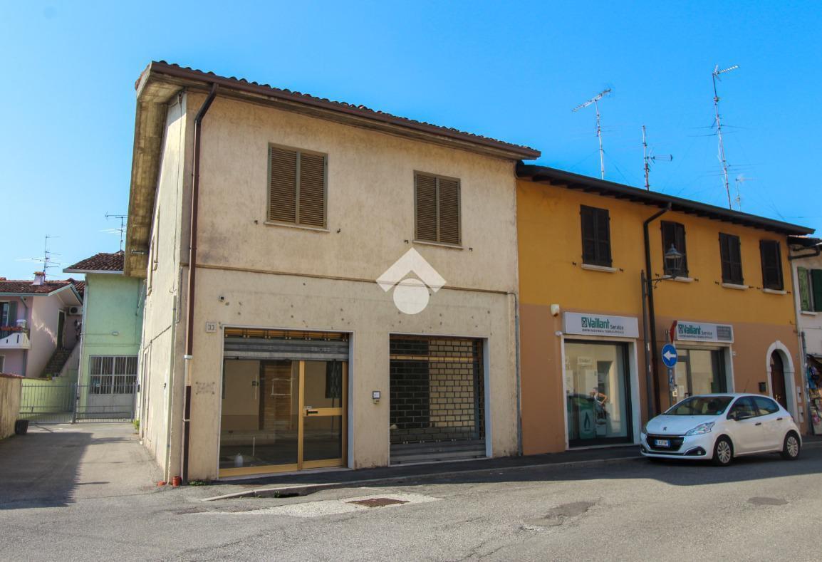 Negozio in vendita a Ghedi