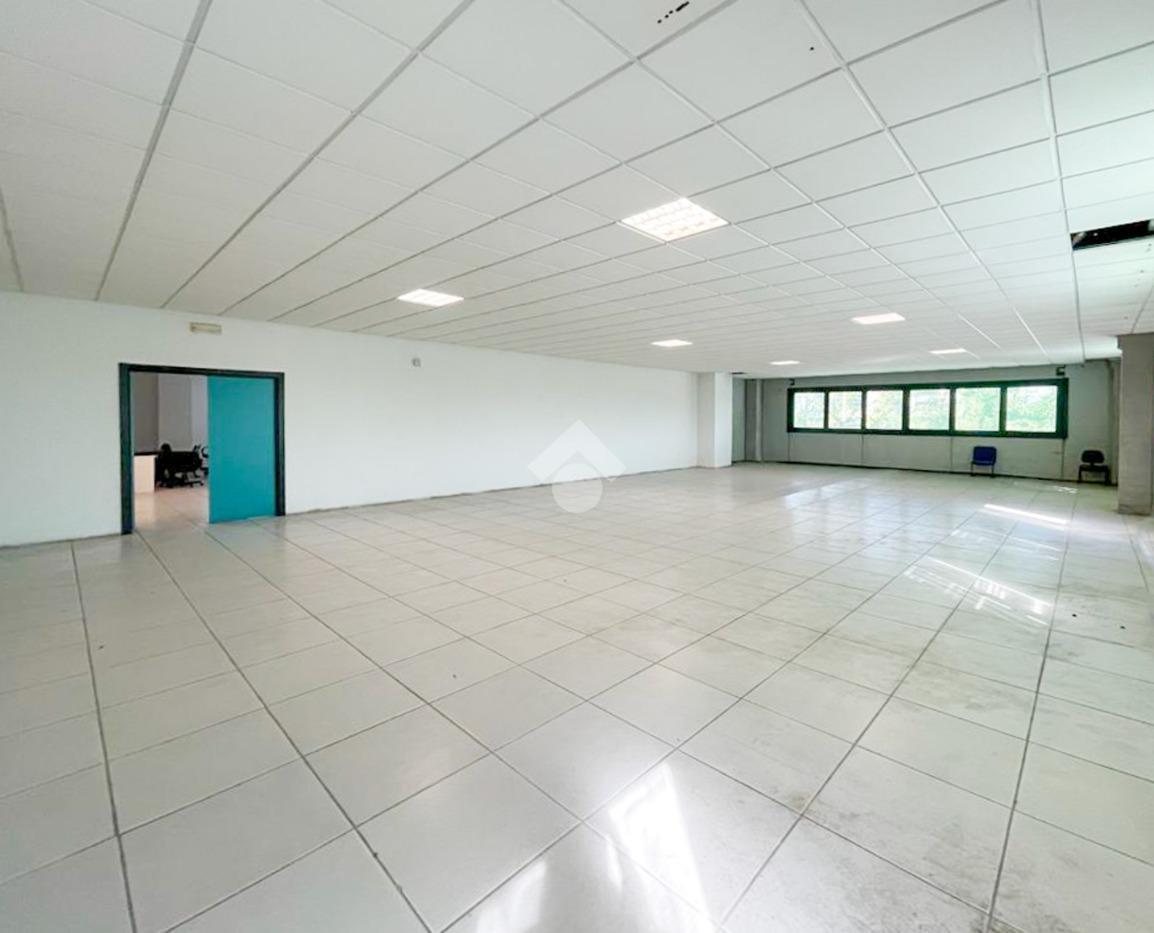 Ufficio in affitto a Ghedi