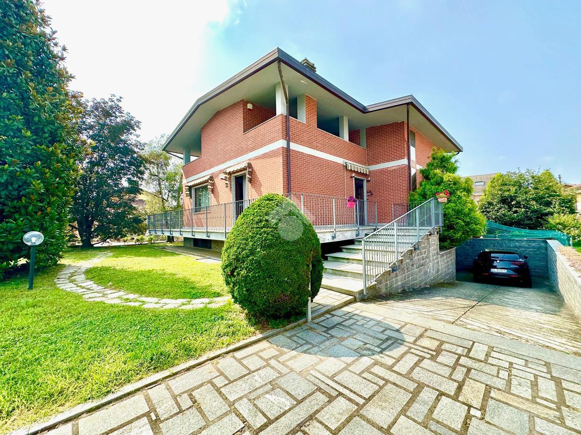 Villa in vendita a Robassomero