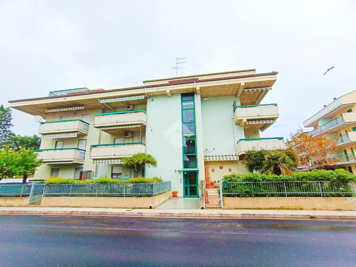 Trilocale in Via Via Alcide De Gaper 49, Tortoreto