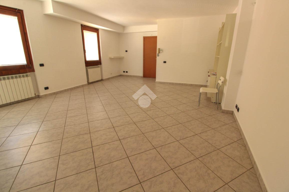 Ufficio in affitto a Palazzolo Sull'Oglio