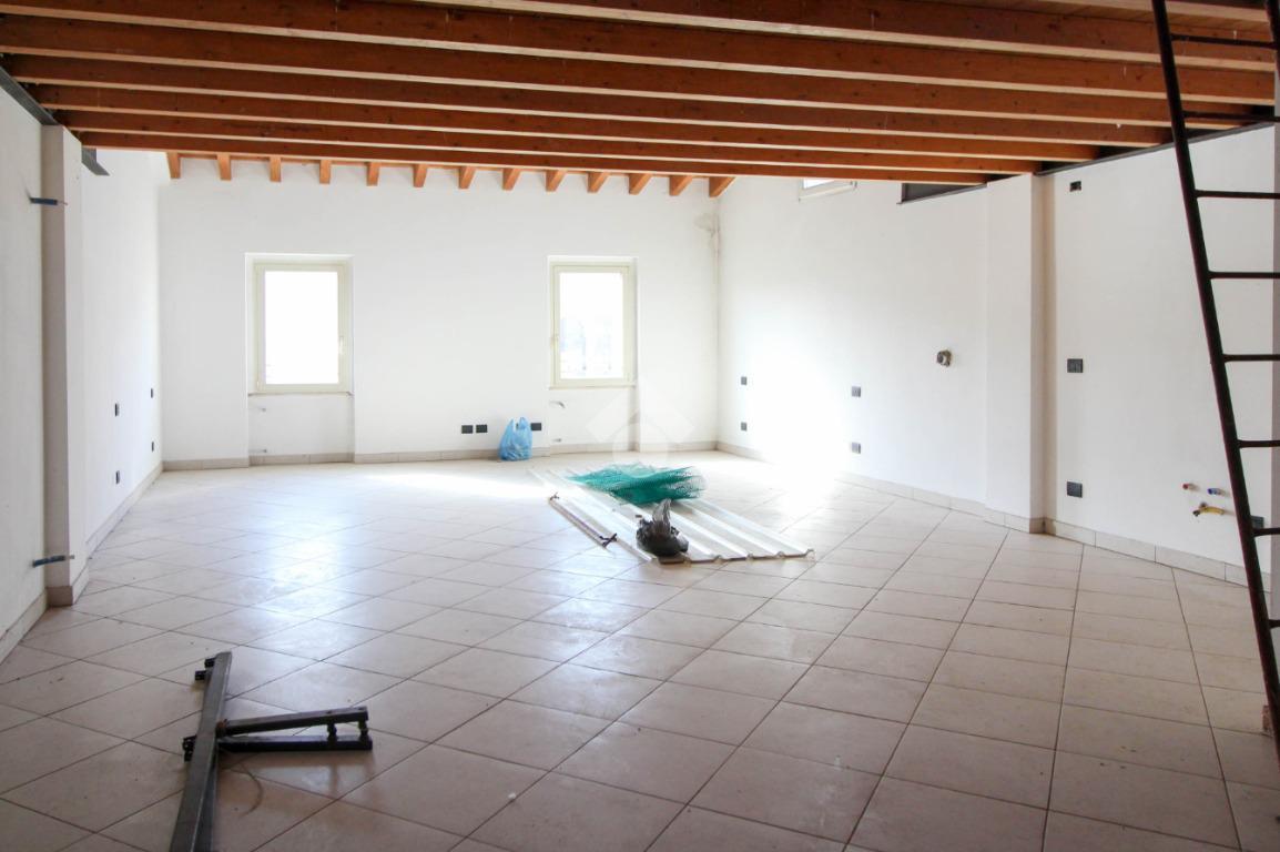 Ufficio in affitto a Orzinuovi