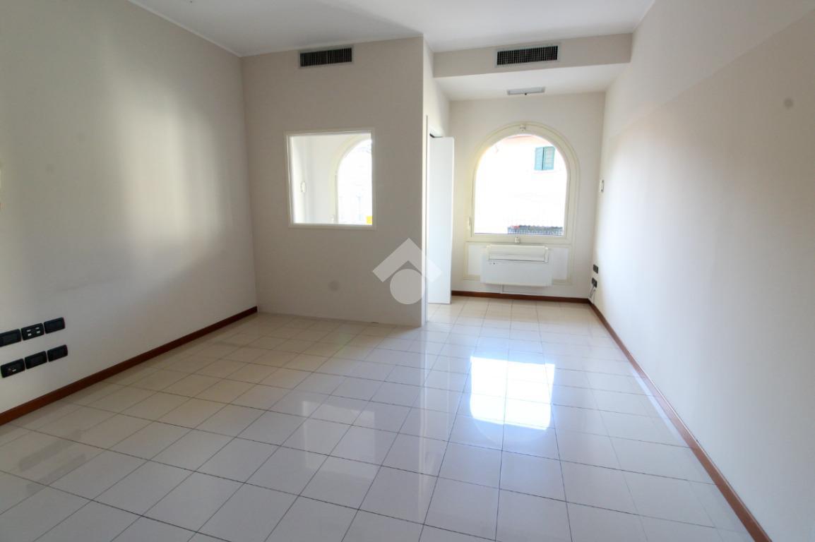 Ufficio in affitto a Chiari