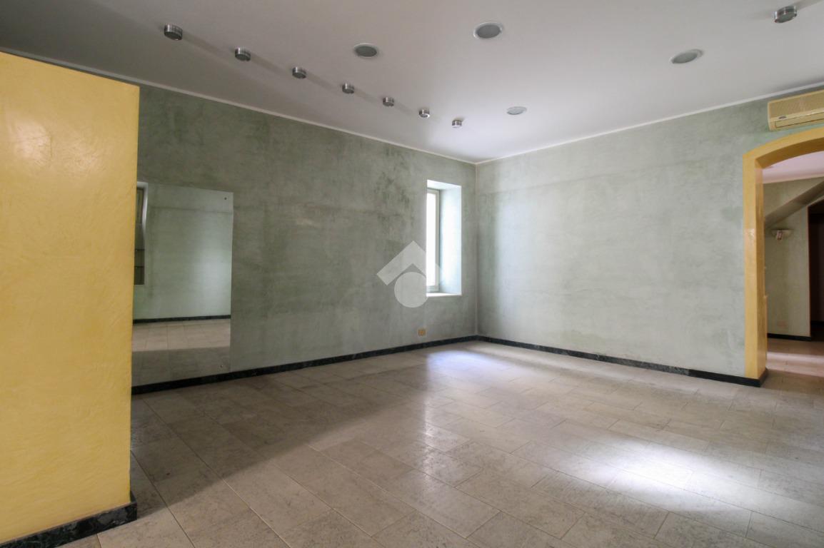 Negozio in vendita a Chiari