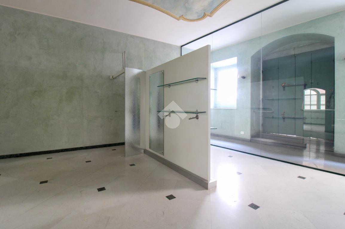 Negozio in vendita a Chiari