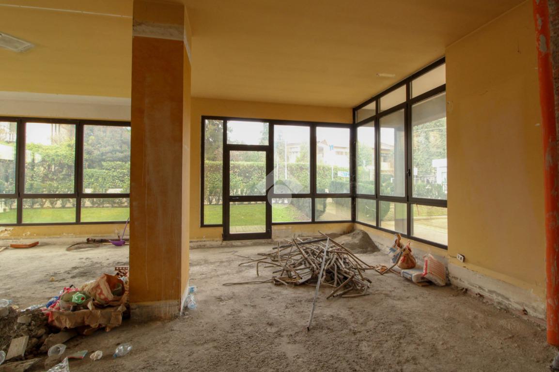 Negozio in vendita a Chiari