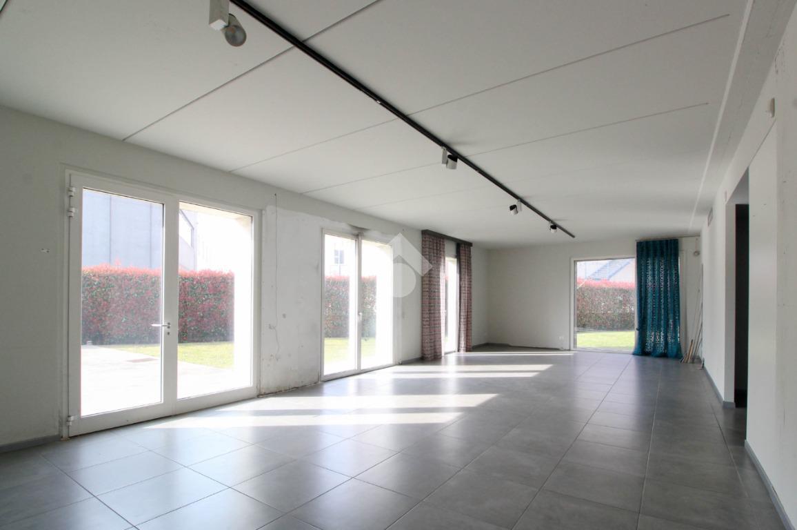 Ufficio in affitto a Pontoglio