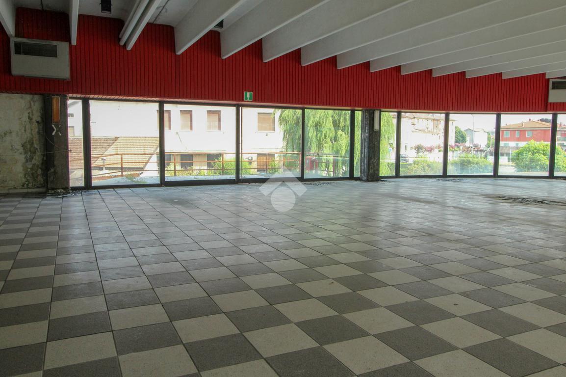 Capannone in affitto a Orzinuovi