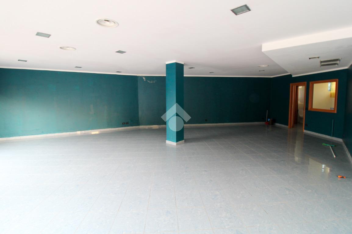 Negozio in affitto a Pompiano