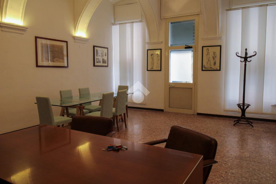 Negozio in vendita a Chiari