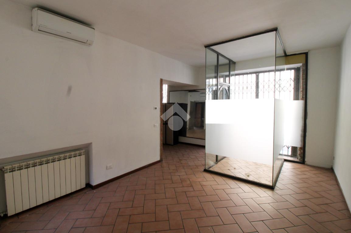 Negozio in affitto a Chiari