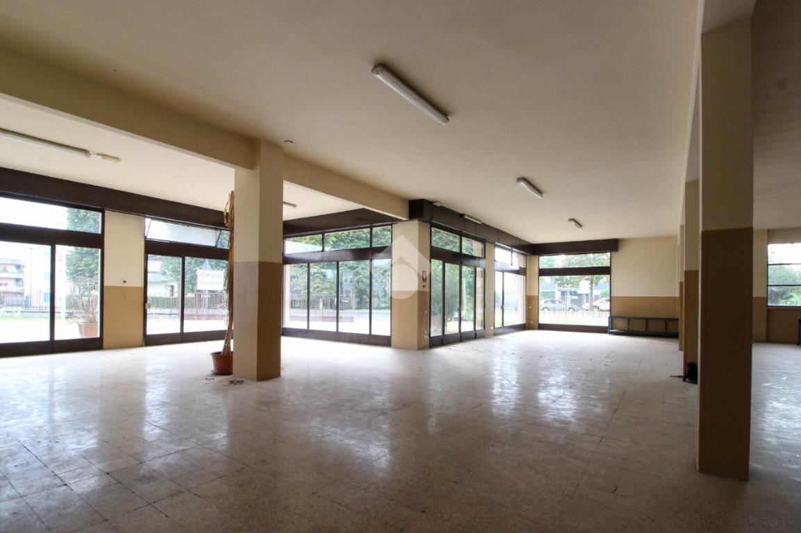 Capannone in vendita a Chiari