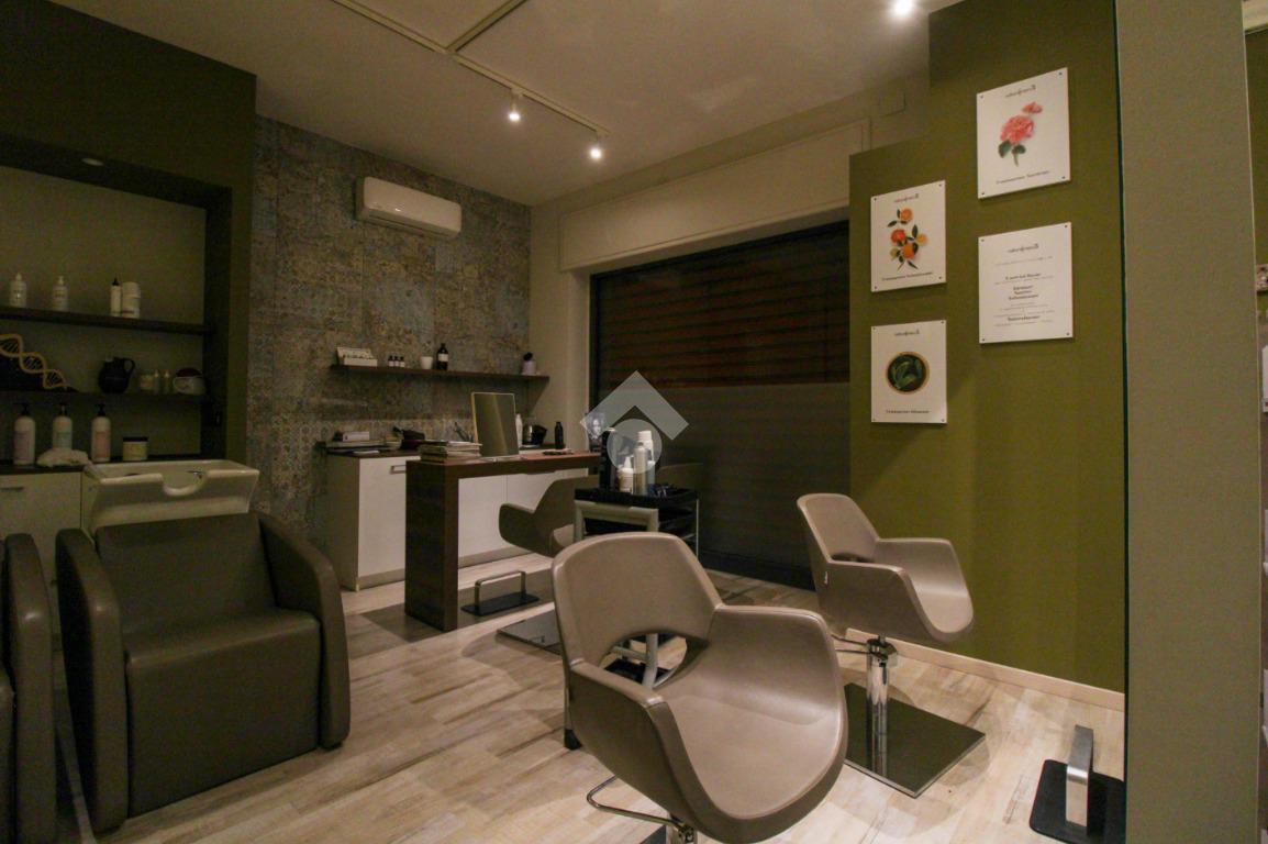 Negozio in affitto a Capriolo