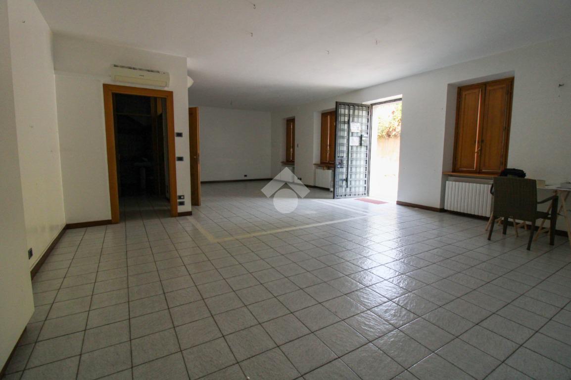 Ufficio in vendita a Chiari