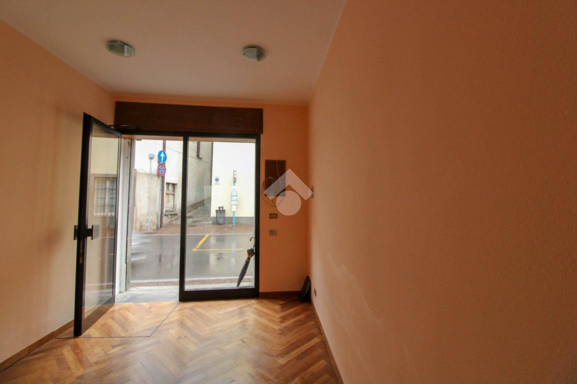 Negozio in vendita a Palazzolo Sull'Oglio