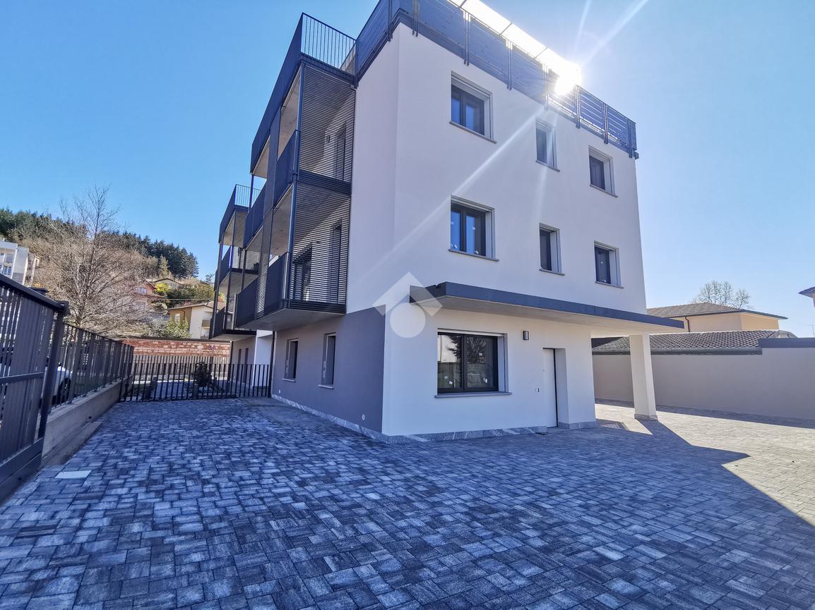 Ufficio in affitto a Induno Olona