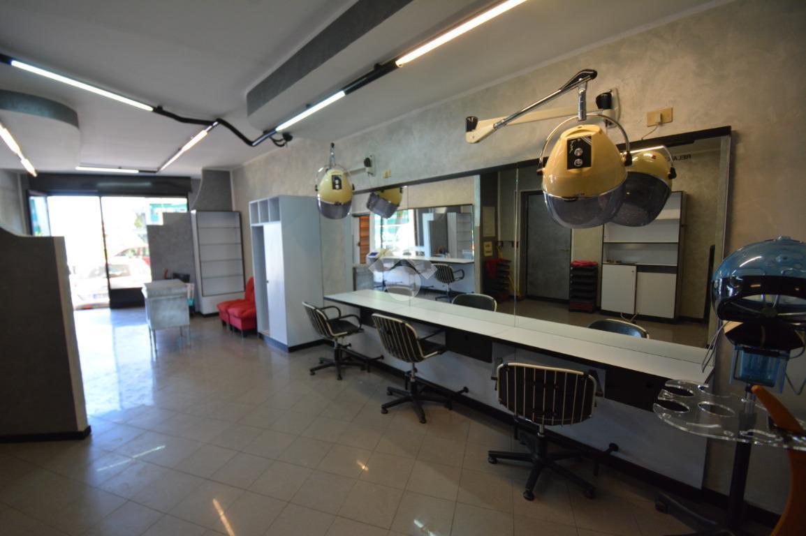 Negozio in affitto a Settimo Torinese