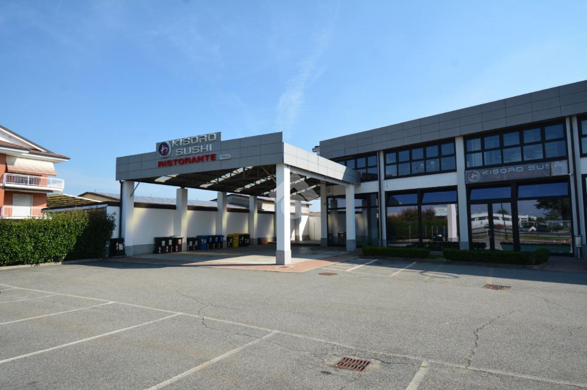 Negozio in affitto a Leini'