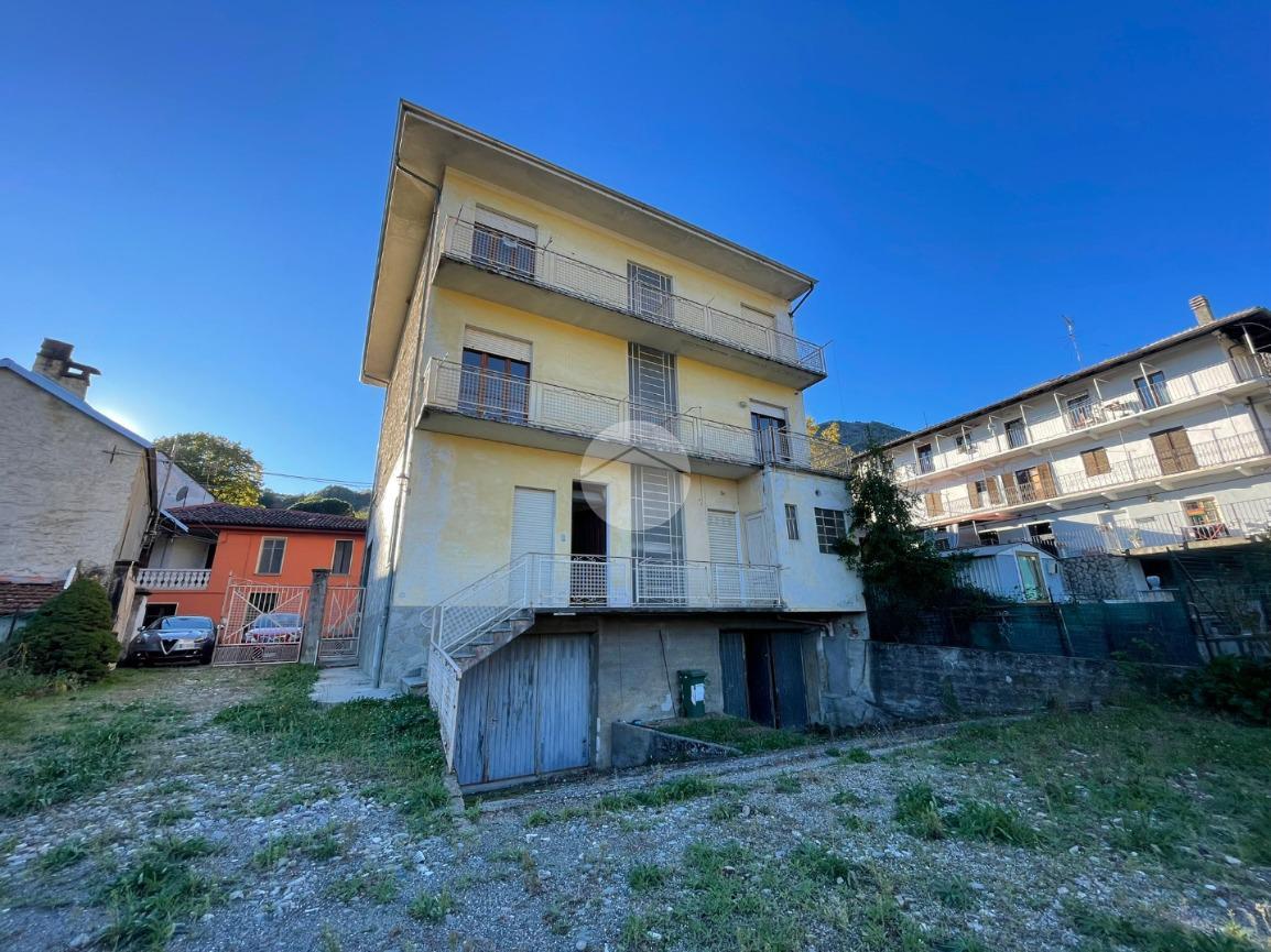 Palazzo in vendita a Rubiana