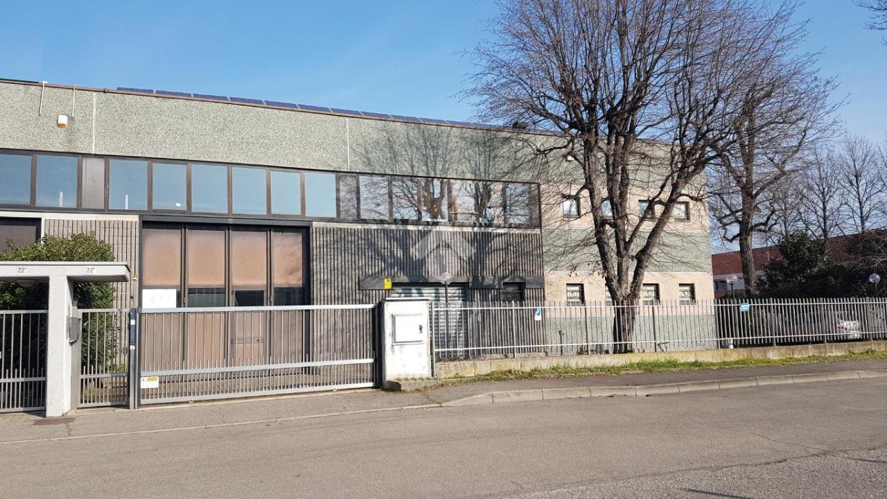 Capannone in vendita a Paderno Dugnano