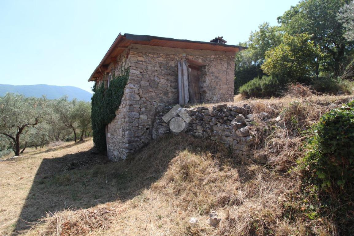 Rustico in vendita a Poggio Moiano