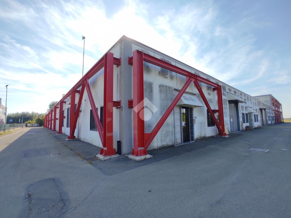 Capannone in affitto a Carpi