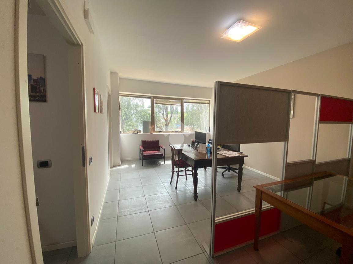 Ufficio in affitto a Carpi