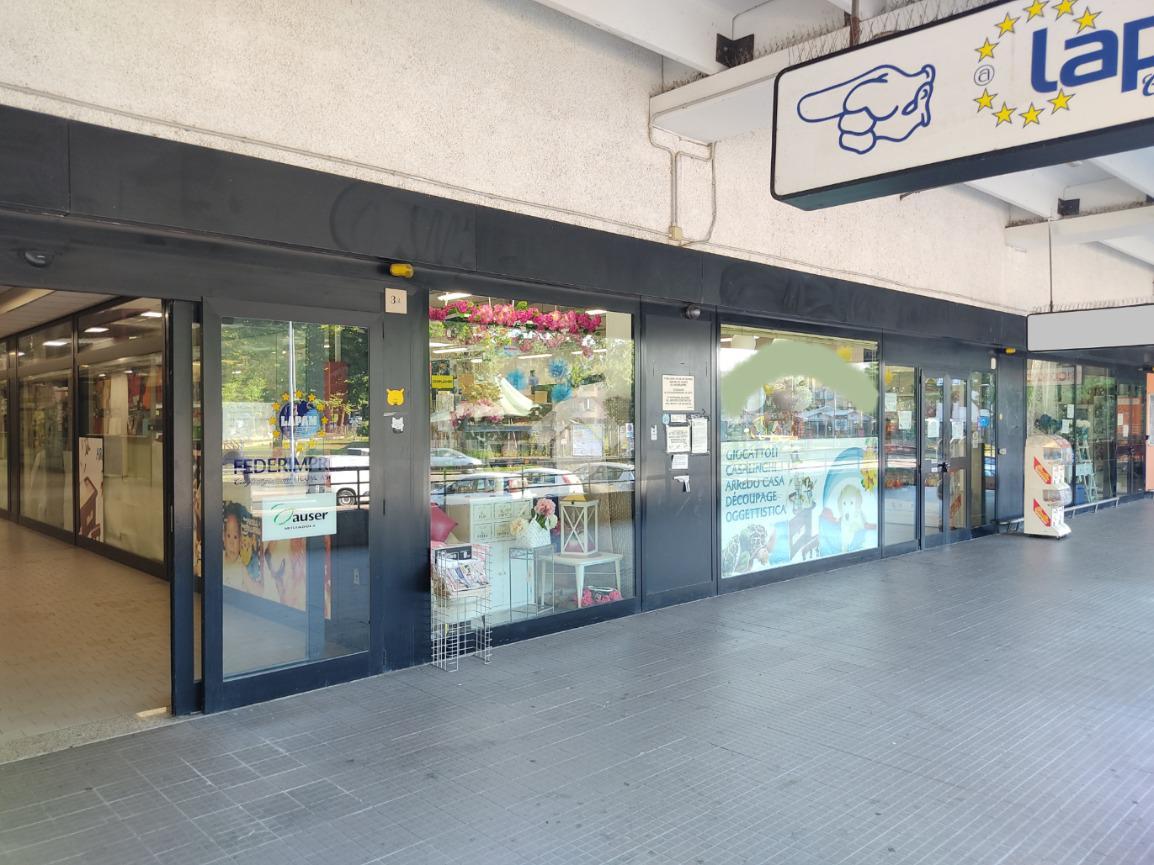 Negozio in vendita a Mirandola