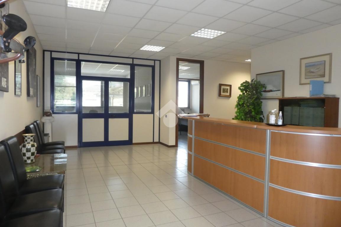 Ufficio in vendita a Carpi