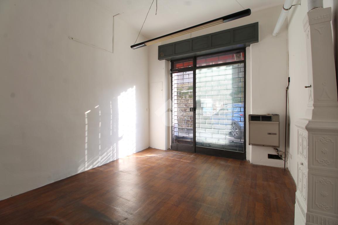 Negozio in vendita a Traversetolo