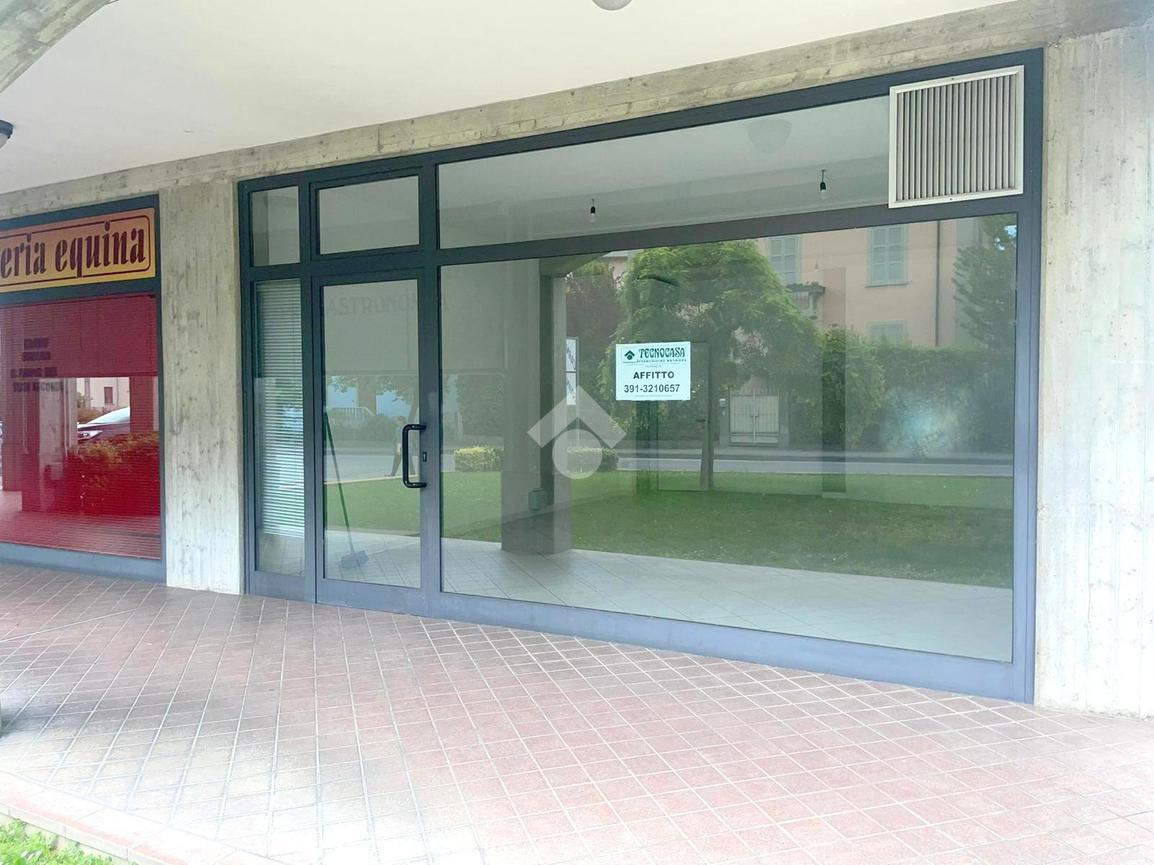 Negozio in affitto a Traversetolo