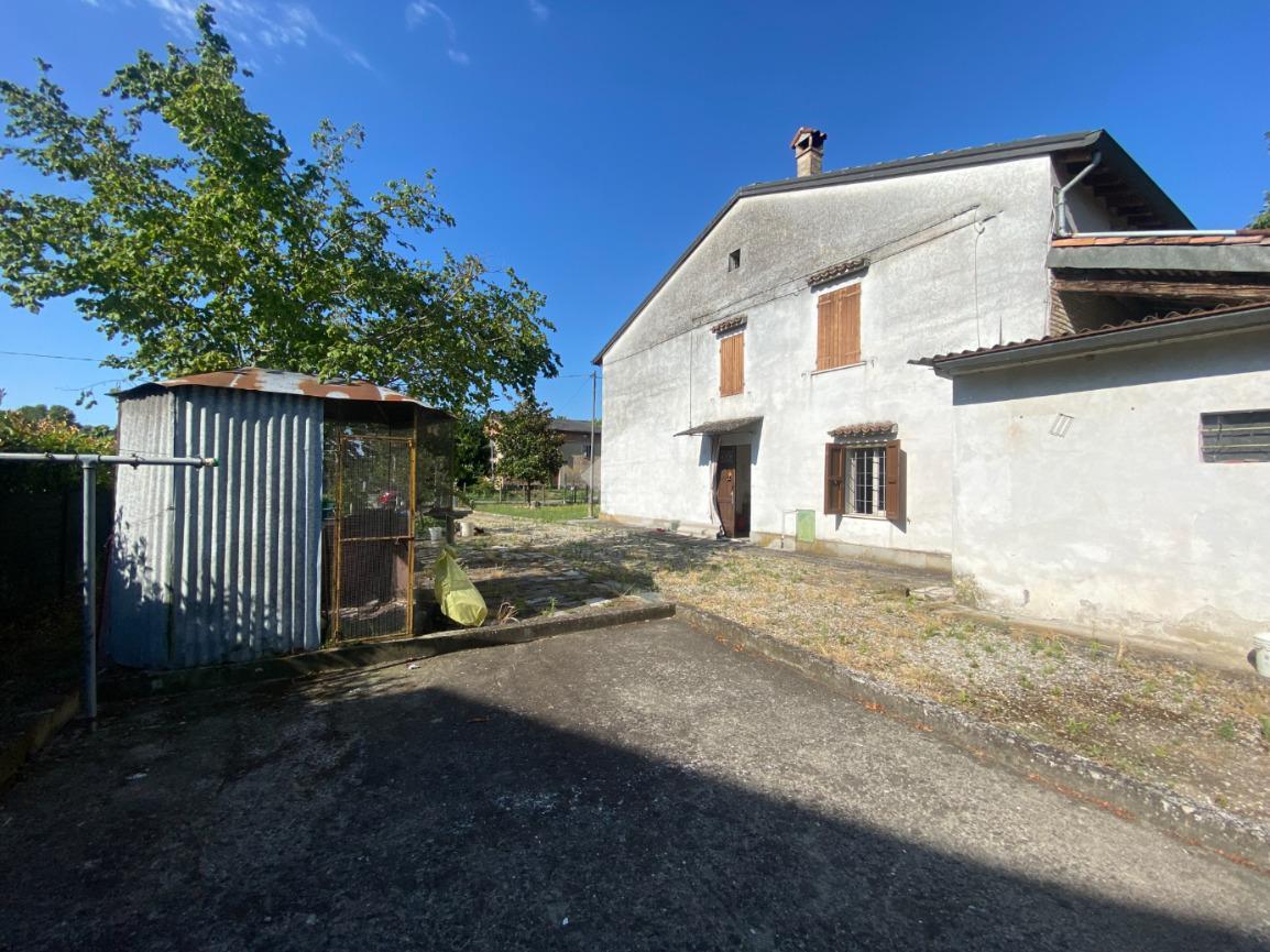 Villa a schiera in vendita a Sissa Trecasali