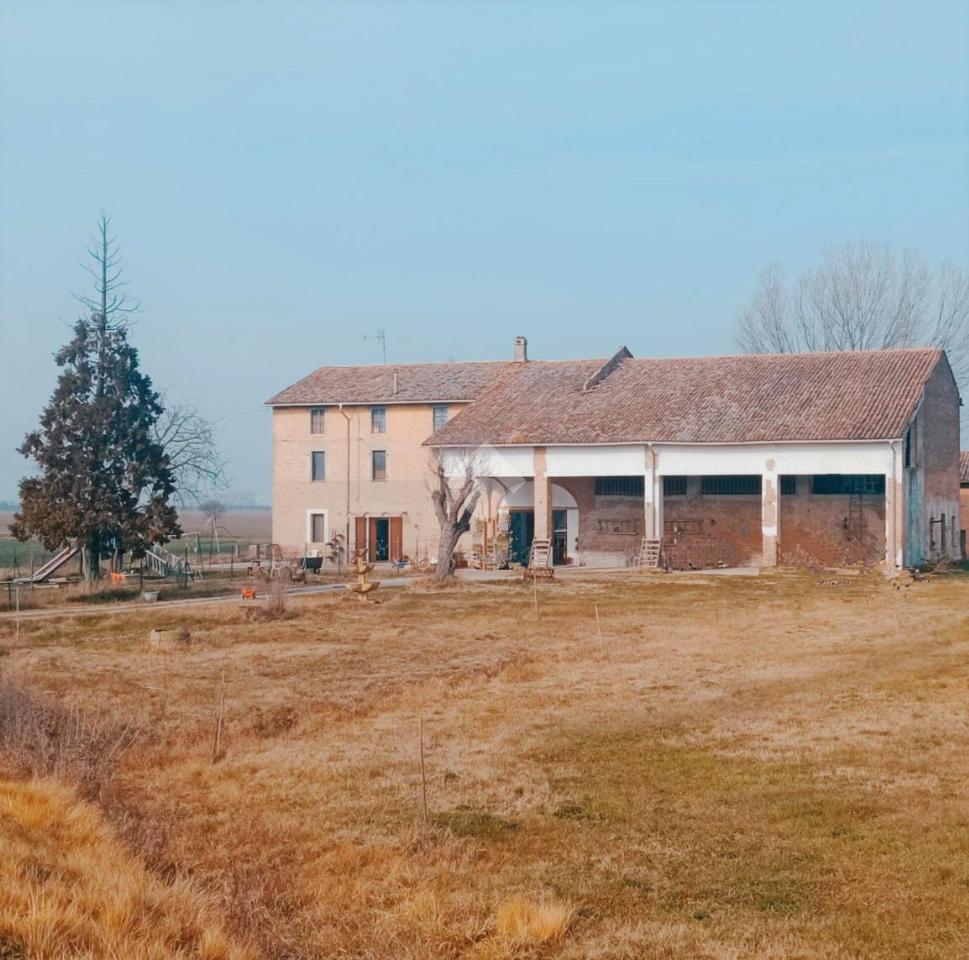 Rustico in vendita a San Secondo Parmense