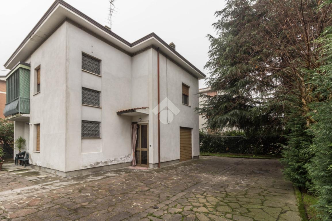 Villa in vendita a Carpi