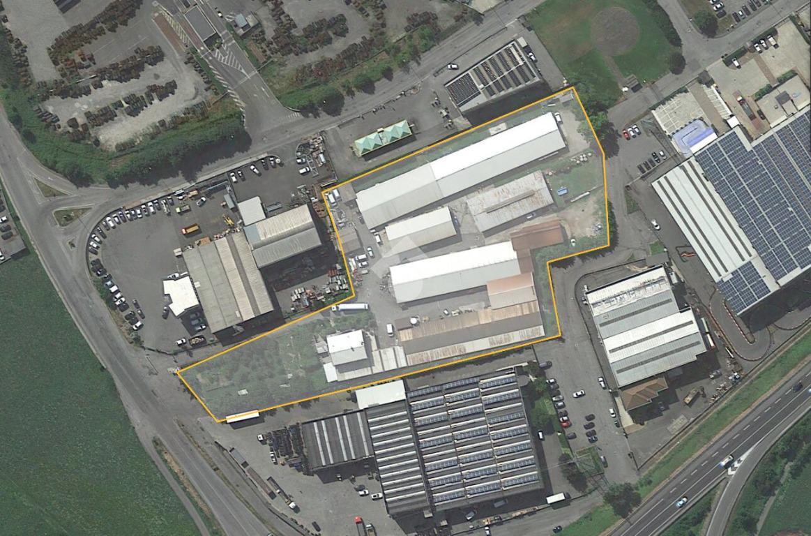 Capannone in vendita a Pian Camuno