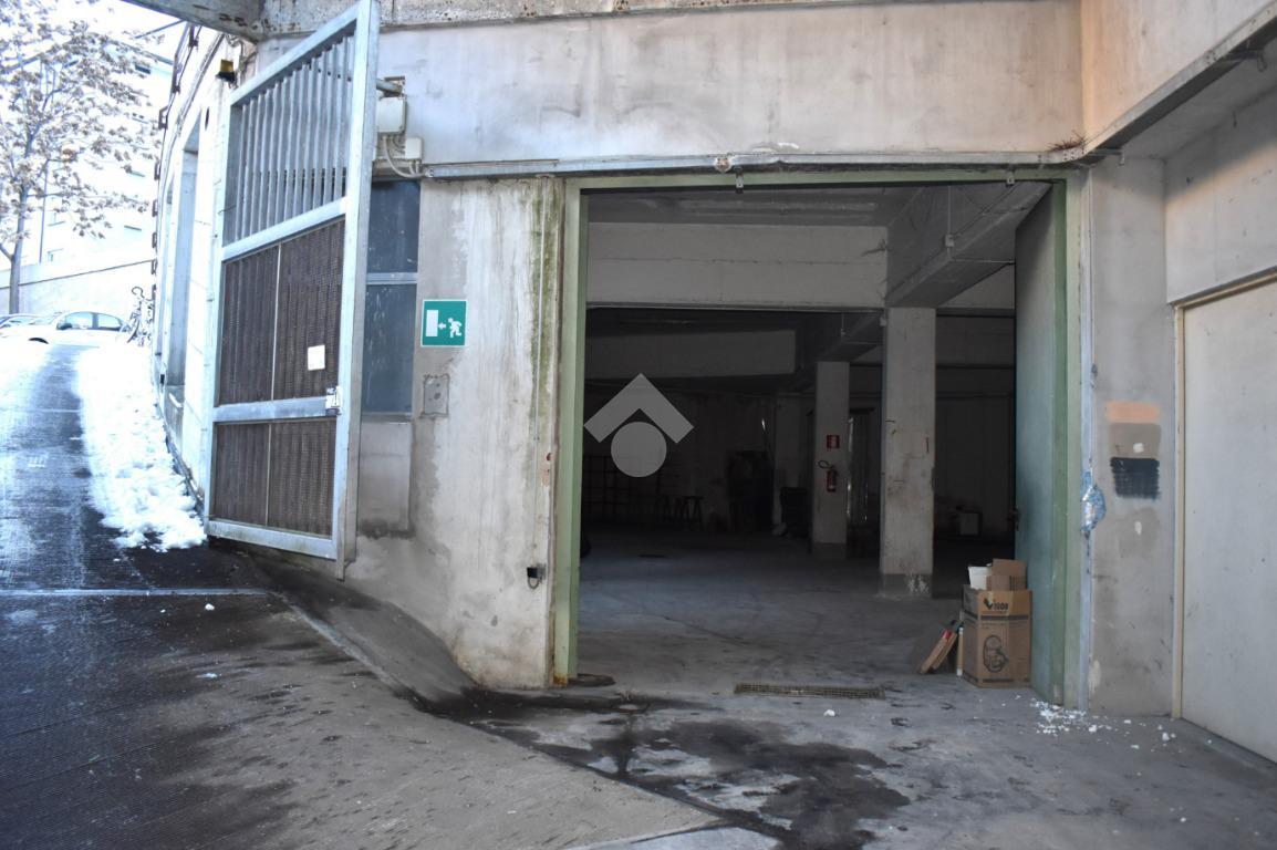 Magazzino in vendita a Sondrio