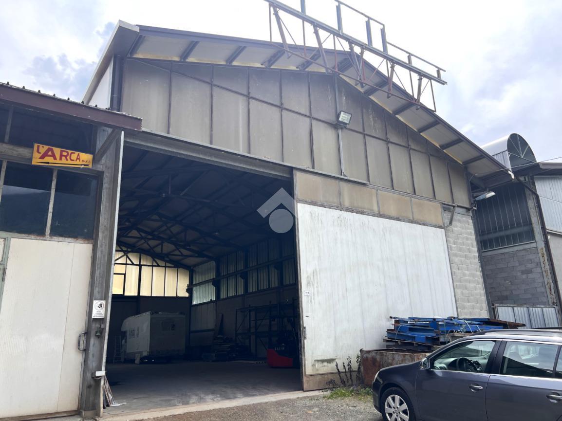 Magazzino in vendita a Faedo Valtellino